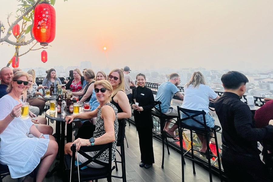 Welcome to Solar Sky Bar Hanoi - The Best Sky Bar in Hanoi